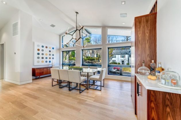 Whoa, Check Out This “Authentic 1959 Mid-Century Modern home Re ...