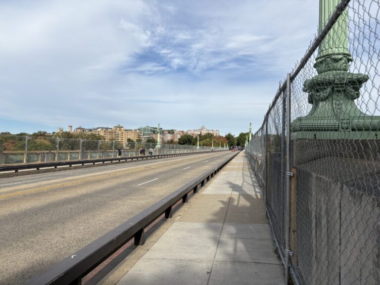 Tons of Folks still asking about the Taft Bridge Fencing – Suicide ...
